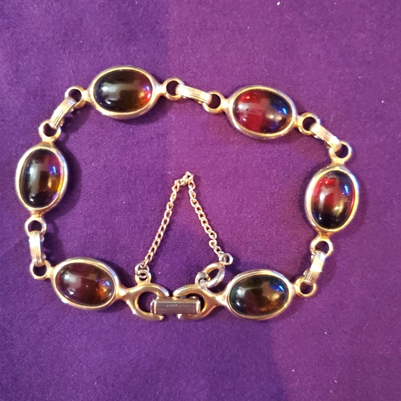 Sarah Coventry | Jewelry | Vintage Sarah Coventry Cats Eye Bracelet ...